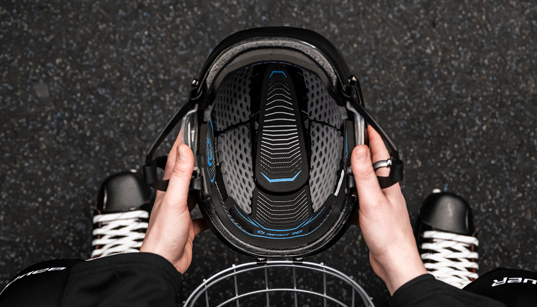 BAUER RE-AKT 70 HELMET