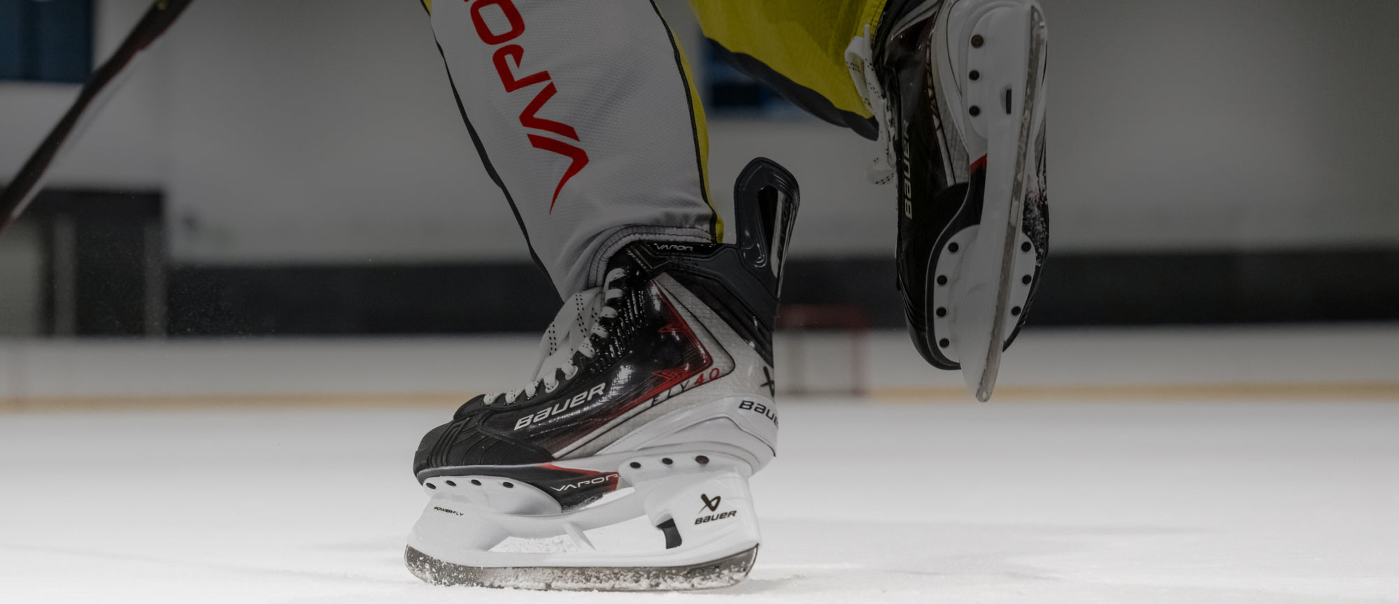 BAUER VAPOR FLY40 SKATE INTERMEDIATE